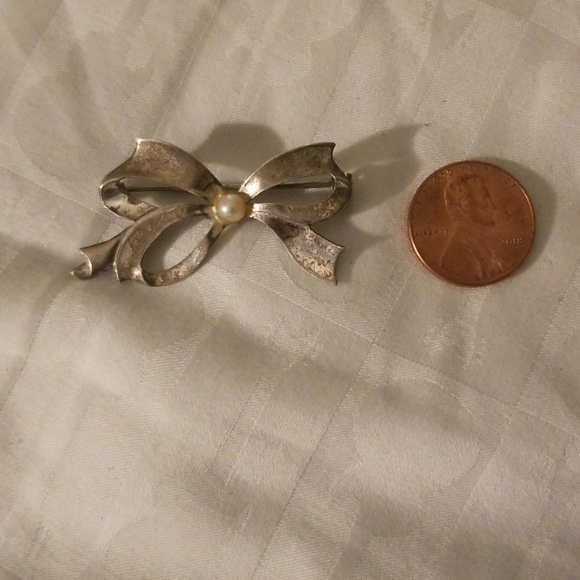 Vintage | Jewelry | Vintage Sterling Silver Pearl Ribbon Pin | Poshmark